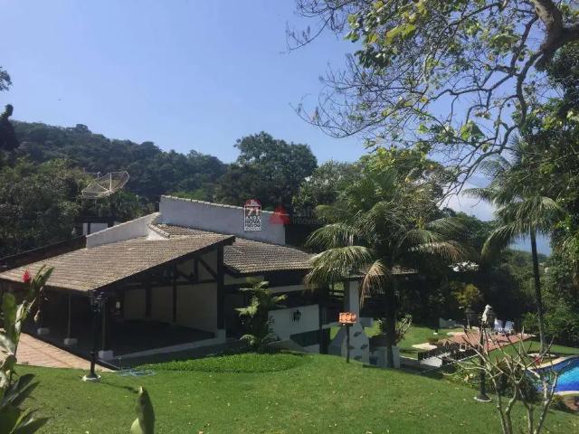 Casa / Sobrado para Venda em São Sebastião/SP Guaecá 4 Quartos