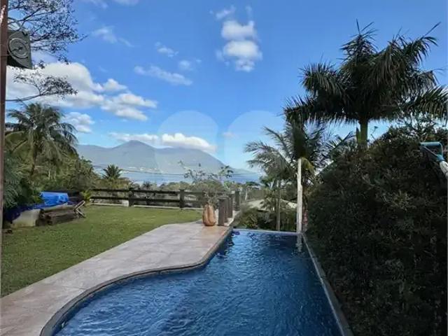 Casa / Sobrado para Venda em São Sebastião/SP Guaecá 5 Quartos