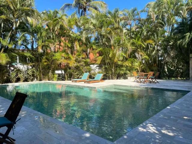Casa / Sobrado para Venda em São Sebastião/SP Guaecá 7 Quartos