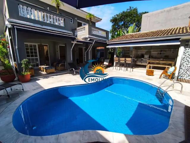 Casa / Sobrado para Venda em São Sebastião/SP Juquehy 4 Quartos
