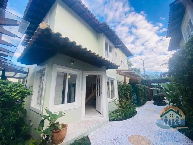 Casa / Sobrado para Venda em São Sebastião/SP Juquehy 4 Quartos