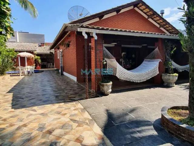Casa / Sobrado para Venda em São Sebastião/SP Juquehy 4 Quartos