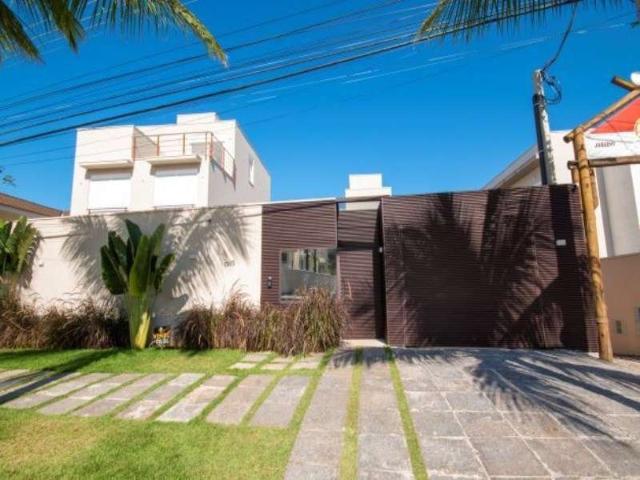 Casa / Sobrado para Venda em São Sebastião/SP Juquehy 5 Quartos