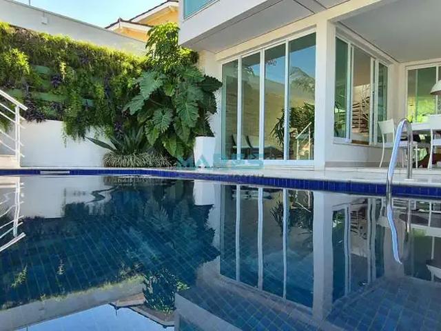Casa / Sobrado para Venda em São Sebastião/SP Juquehy 5 Quartos