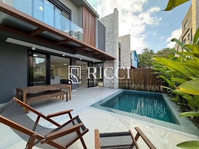 Casa / Sobrado para Venda em São Sebastião/SP Juquehy 5 Quartos