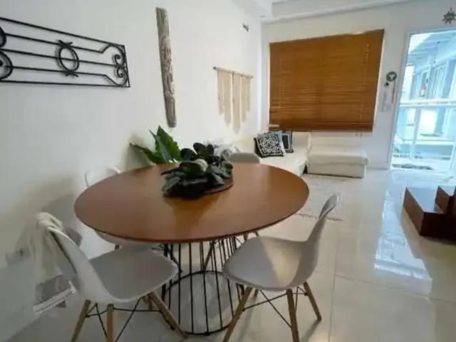 Casa / Sobrado para Venda em São Sebastião/SP Juquehy 2 Quartos