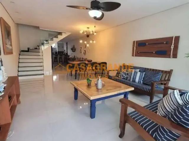 Casa / Sobrado para Venda em São Sebastião/SP Juquehy 3 Quartos
