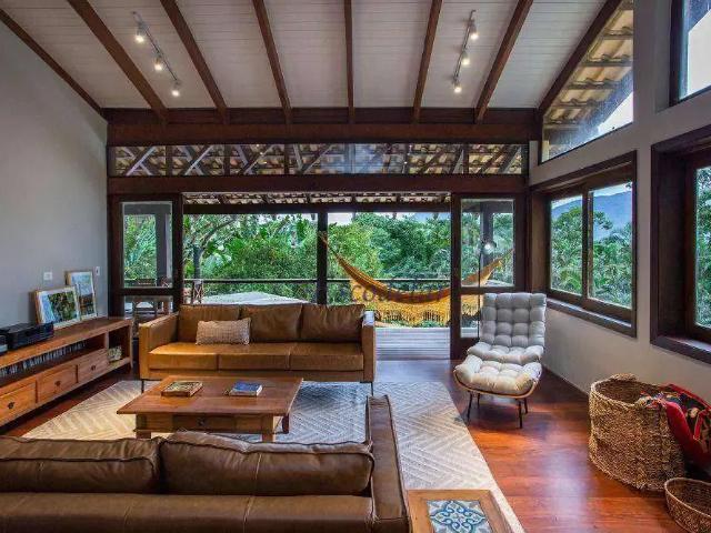 Casa / Sobrado para Venda em São Sebastião/SP Maresias 4 Quartos