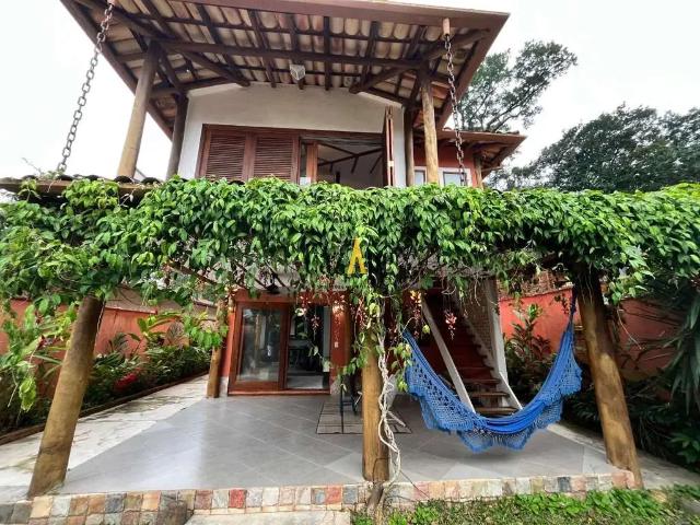 Casa / Sobrado para Venda em São Sebastião/SP Maresias 4 Quartos
