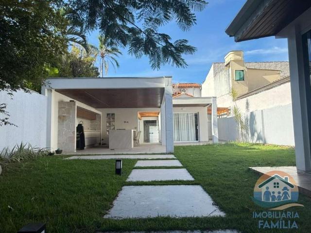 Casa / Sobrado para Venda em São Sebastião/SP São Francisco da Praia 4 Quartos
