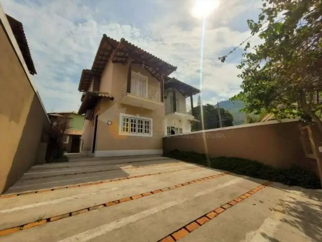 Casa / Sobrado para Venda em São Sebastião/SP São Francisco da Praia 2 Quartos