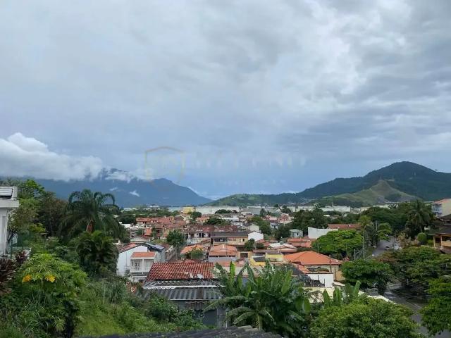 Casa / Sobrado para Venda em São Sebastião/SP Porto Grande 4 Quartos