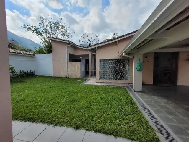 Casa / Sobrado para Venda em São Sebastião/SP Portal da Olaria 4 Quartos