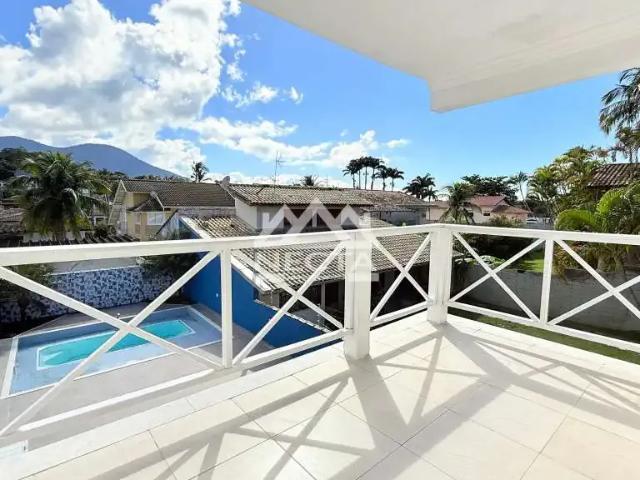 Casa / Sobrado para Venda em São Sebastião/SP Praia do Arrastão 3 Quartos