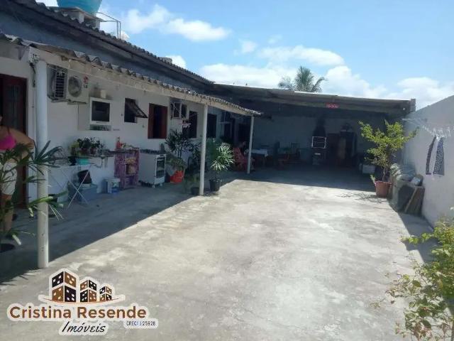 Casa / Sobrado para Venda em São Sebastião/SP Praia da Enseada 3 Quartos