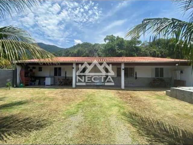 Casa / Sobrado para Venda em São Sebastião/SP Praia da Enseada 3 Quartos