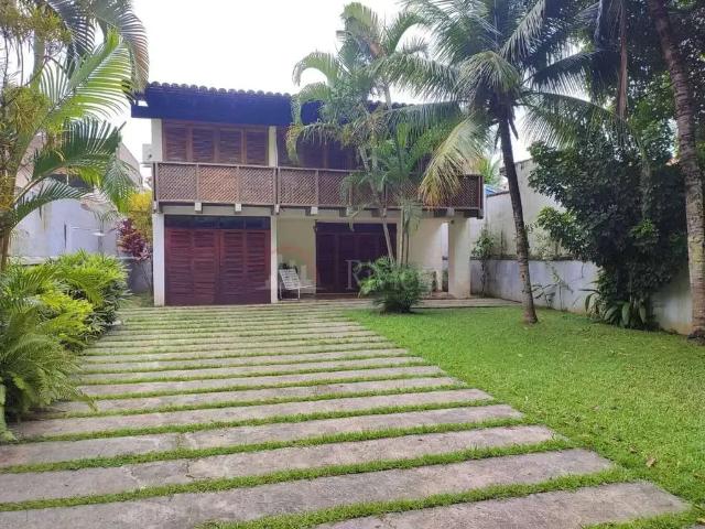 Casa / Sobrado para Venda em São Sebastião/SP Praia de Barequeçaba 4 Quartos