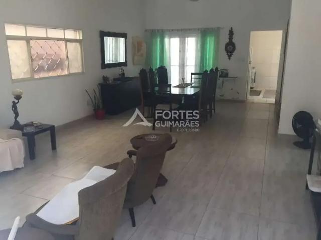 Casa / Sobrado para Venda em São Simão/SP Centro 3 Quartos