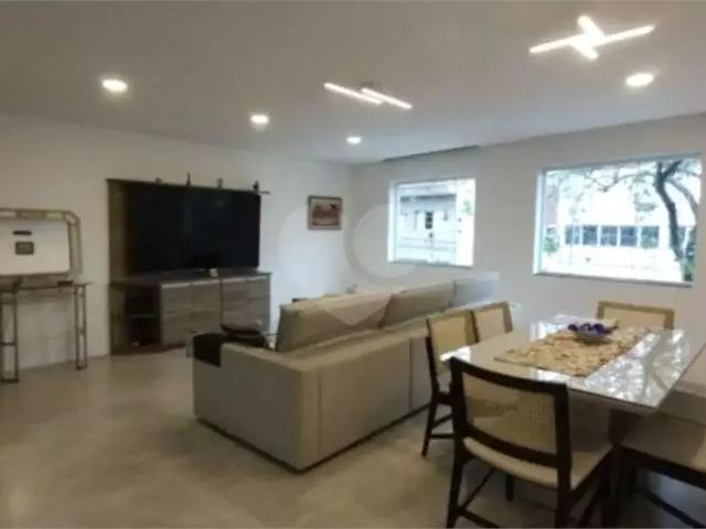 Casa / Sobrado para Venda em São Paulo/SP Tatuapé 2 Quartos