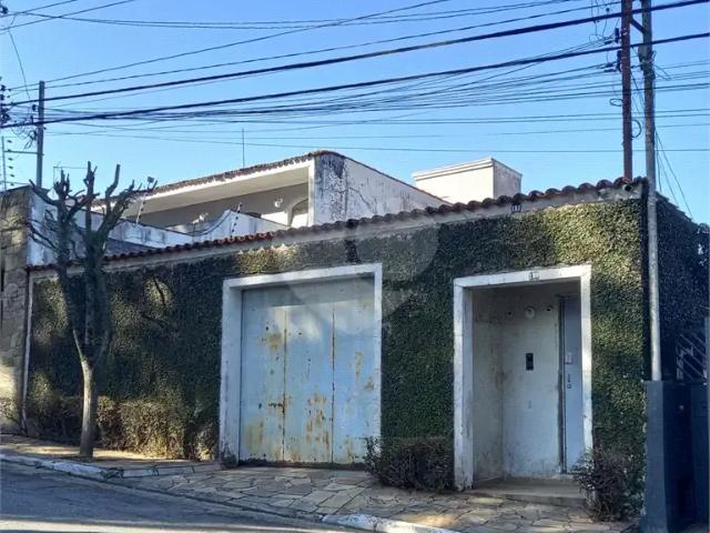 Casa / Sobrado para Venda em São Paulo/SP Tremembé 4 Quartos