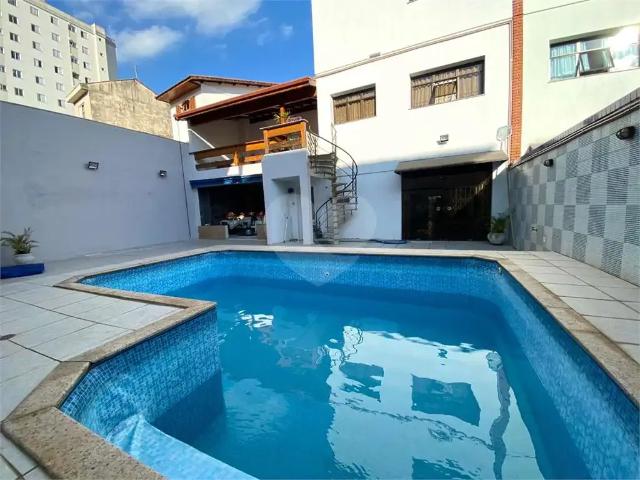 Casa / Sobrado para Venda em São Paulo/SP Tremembé 4 Quartos
