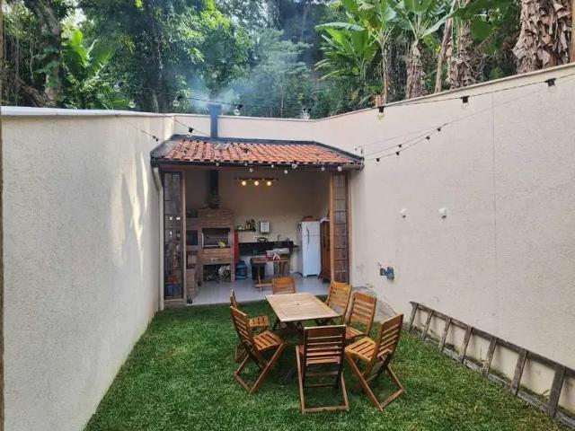 Casa / Sobrado para Venda em São Paulo/SP Tremembé 4 Quartos