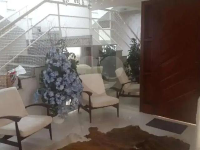 Casa / Sobrado para Venda em São Paulo/SP Tremembé 4 Quartos