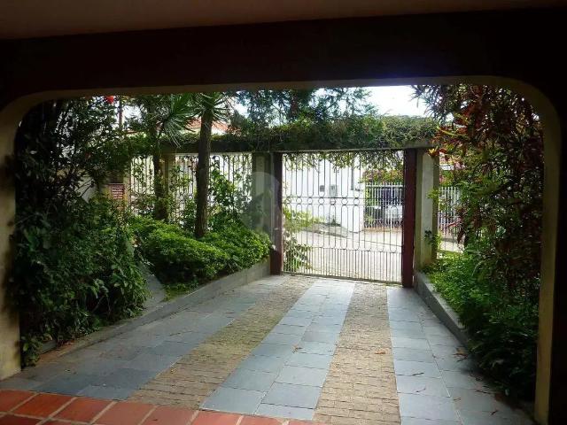 Casa / Sobrado para Venda em São Paulo/SP Tremembé 4 Quartos