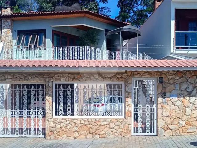 Casa / Sobrado para Venda em São Paulo/SP Tremembé 4 Quartos