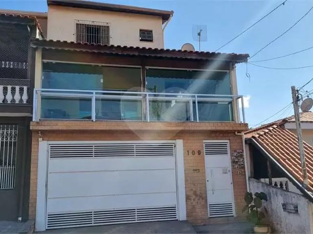 Casa / Sobrado para Venda em São Paulo/SP Tremembé 4 Quartos