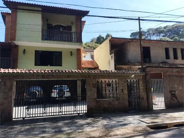 Casa / Sobrado para Venda em São Paulo/SP Tremembé 4 Quartos
