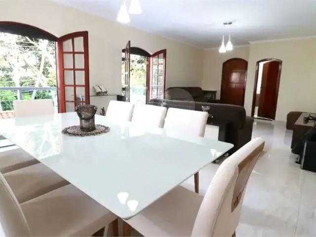 Casa / Sobrado para Venda em São Paulo/SP Tremembé 4 Quartos
