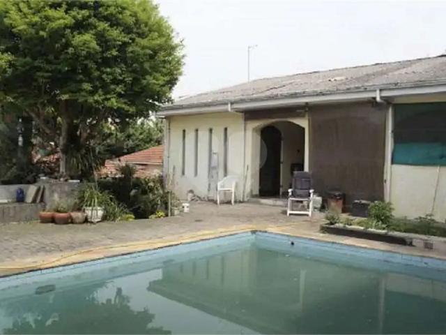 Casa / Sobrado para Venda em São Paulo/SP Tremembé 4 Quartos