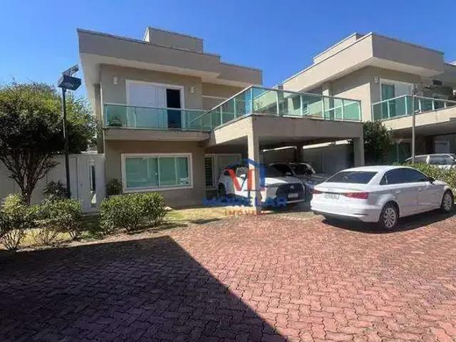 Casa / Sobrado para Venda em São Paulo/SP Tremembé 4 Quartos