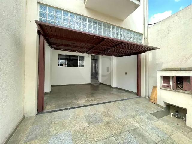 Casa / Sobrado para Venda em São Paulo/SP Tremembé 4 Quartos