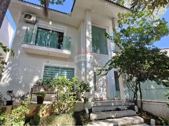 Casa / Sobrado para Venda em São Paulo/SP Tremembé 4 Quartos