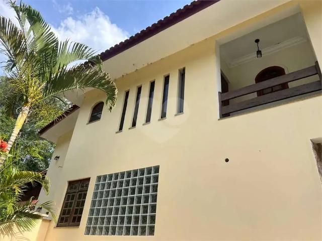 Casa / Sobrado para Venda em São Paulo/SP Tremembé 4 Quartos