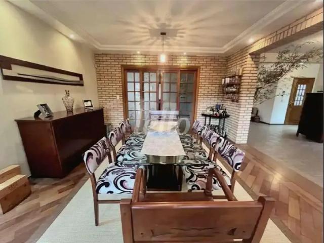 Casa / Sobrado para Venda em São Paulo/SP Tremembé 4 Quartos