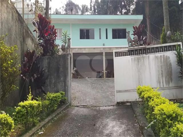 Casa / Sobrado para Venda em São Paulo/SP Tremembé 4 Quartos