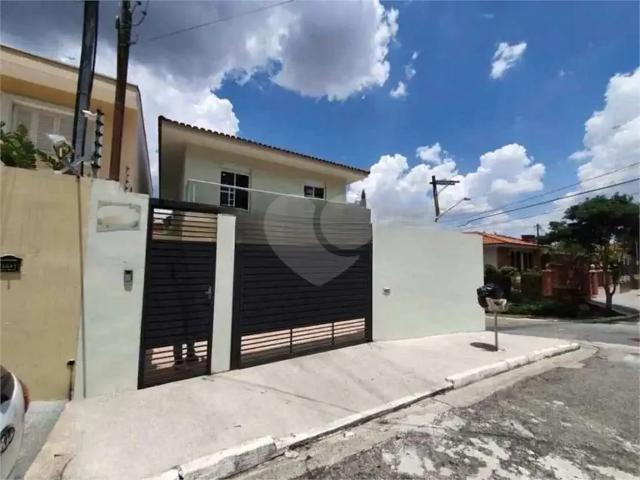 Casa / Sobrado para Venda em São Paulo/SP Tremembé 4 Quartos
