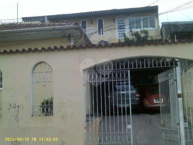 Casa / Sobrado para Venda em São Paulo/SP Tremembé 4 Quartos