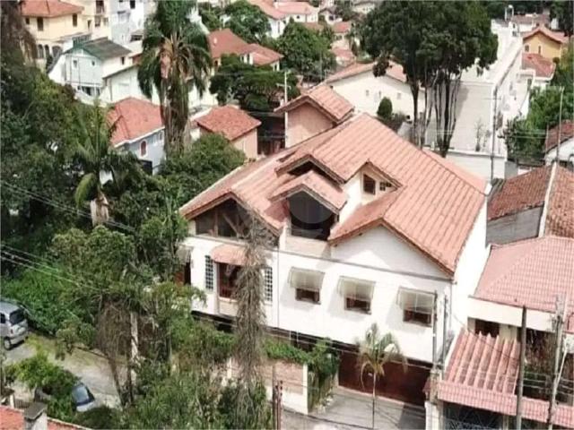 Casa / Sobrado para Venda em São Paulo/SP Tremembé 4 Quartos