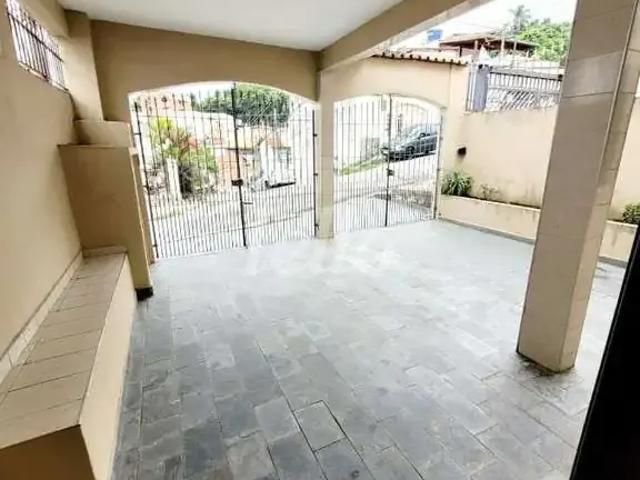 Casa / Sobrado para Venda em São Paulo/SP Tremembé 4 Quartos