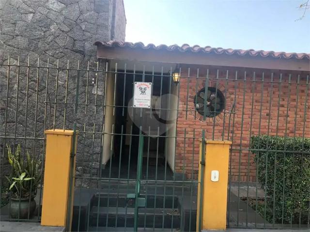 Casa / Sobrado para Venda em São Paulo/SP Tremembé 4 Quartos