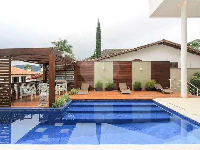 Casa / Sobrado para Venda em São Paulo/SP Tremembé 4 Quartos