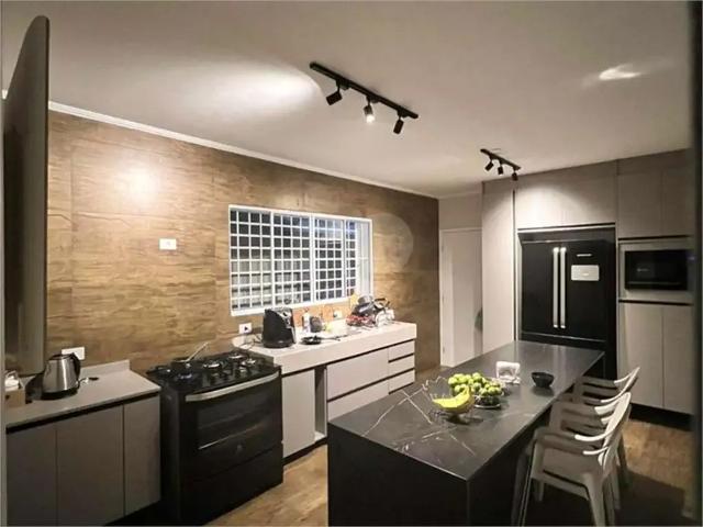 Casa / Sobrado para Venda em São Paulo/SP Tremembé 4 Quartos