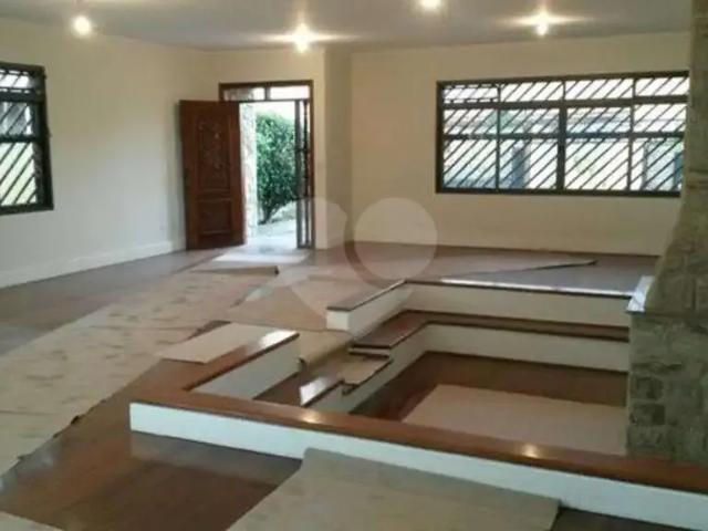 Casa / Sobrado para Venda em São Paulo/SP Tremembé 4 Quartos