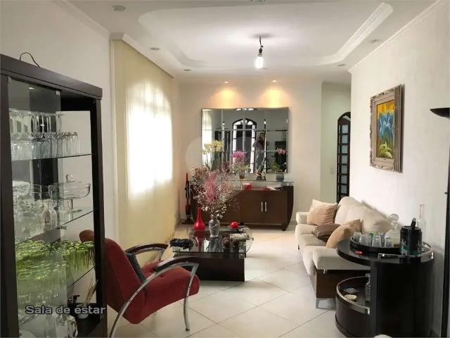 Casa / Sobrado para Venda em São Paulo/SP Tremembé 4 Quartos