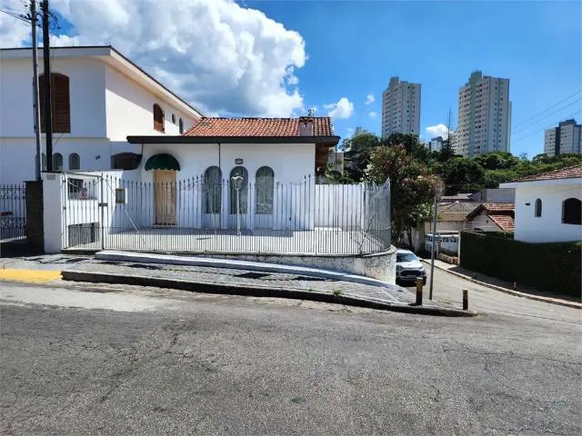 Casa / Sobrado para Venda em São Paulo/SP Tremembé 4 Quartos