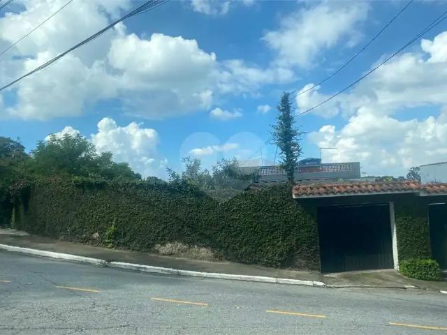 Casa / Sobrado para Venda em São Paulo/SP Tremembé 4 Quartos